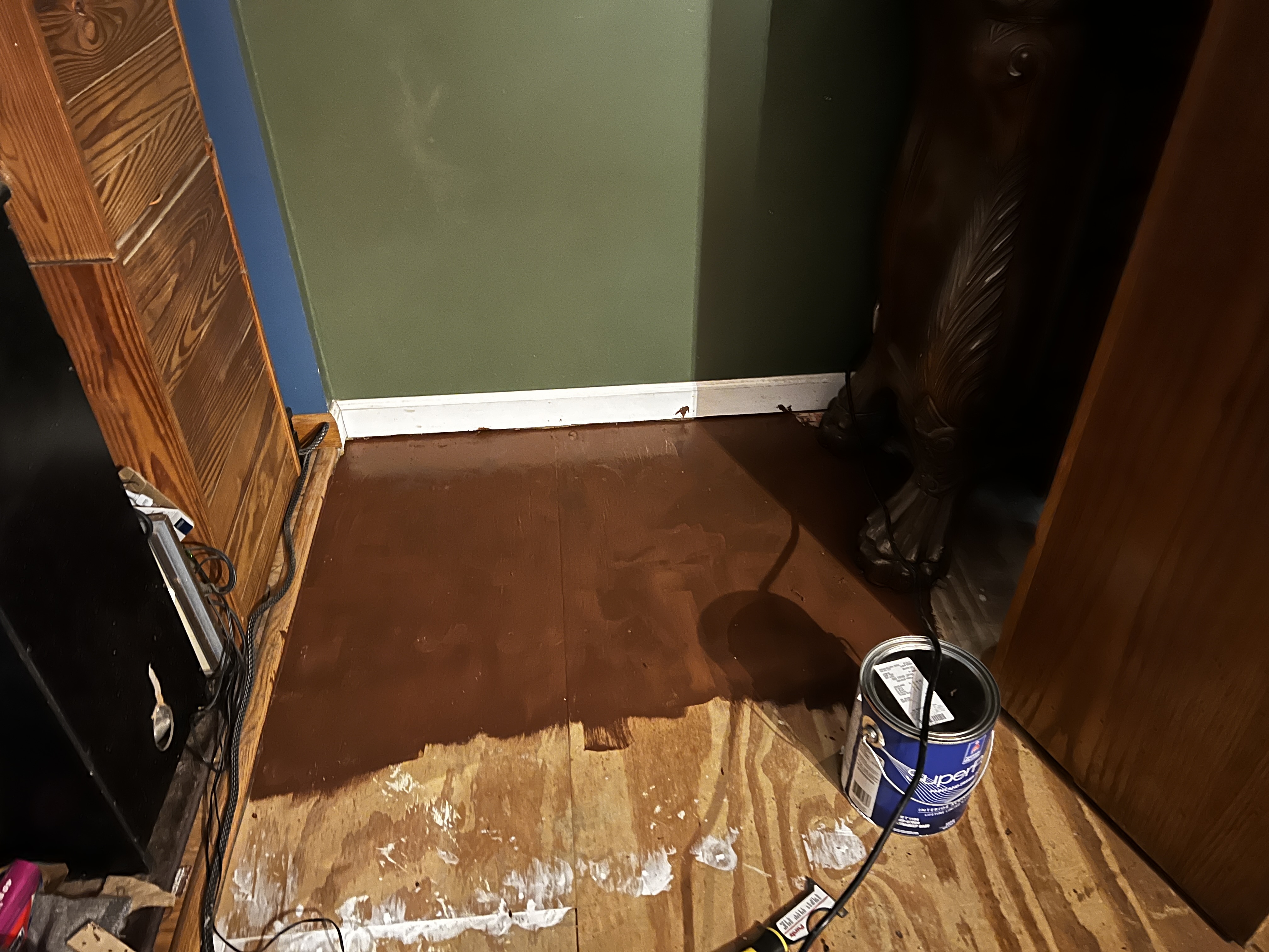 And the floor begins – Granny Fricket's Thicket