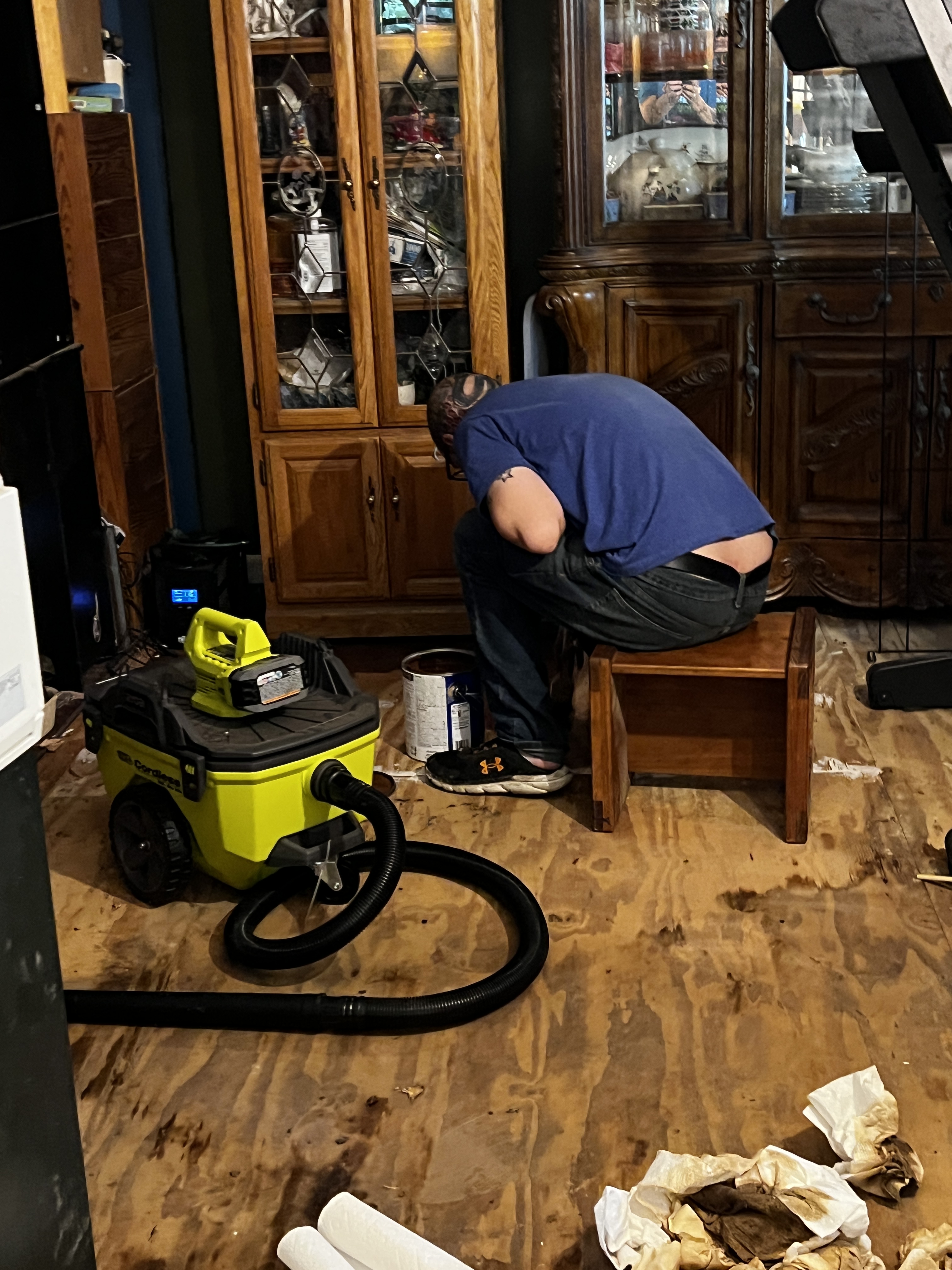 And the floor begins – Granny Fricket's Thicket